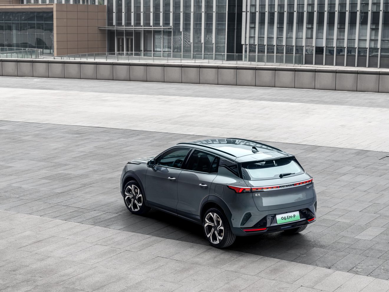 Lynk & Co 06 - lynkco
